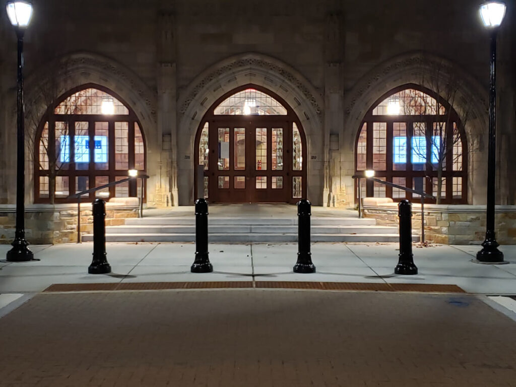 Yale University, New Haven, CT - Academic buildings windows and walls ...